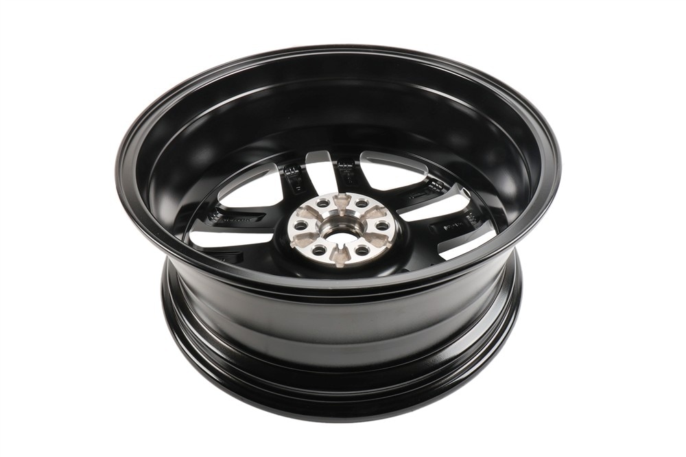 GM Genuine Parts 20x8.0in Aluminum Front and Rear Wheel | 84156133 | GM ...