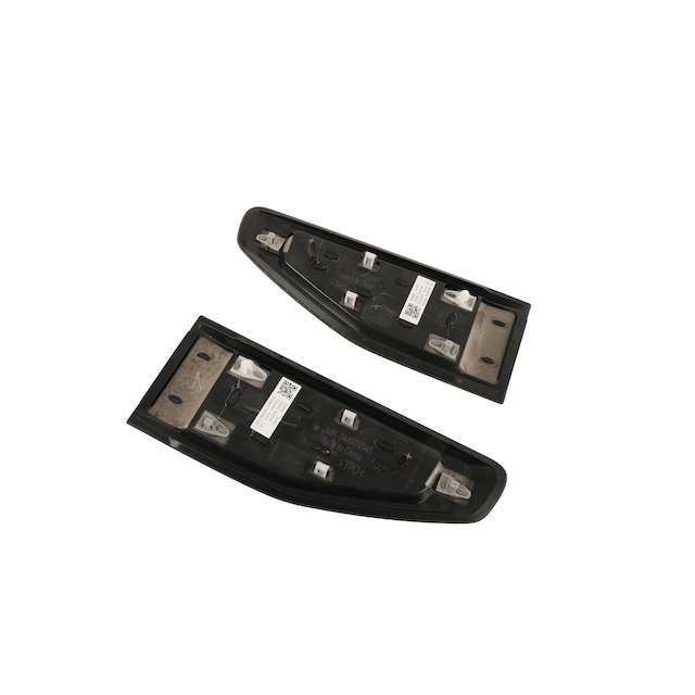 Yukon SLE, SLT and Denali Emblems in Black | 86543264 | GMC Accessories